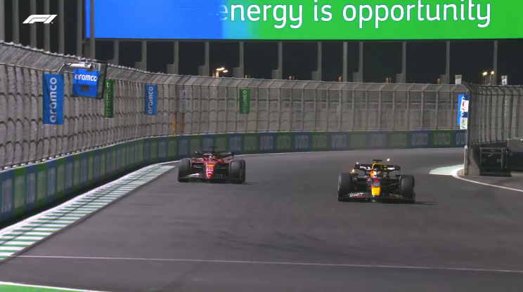 Verstappen ฟอร์มเจ๋ง ตามทั้งคืนแต่แซงช่วงท้าย คว้าชัยศึก F1 2022 ที่ซาอุฯ | AUTODEFT ข่าวรถยนต์ ...